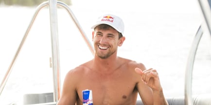 Leon Glatzer: Surfing | Offizielles Athletenprofil