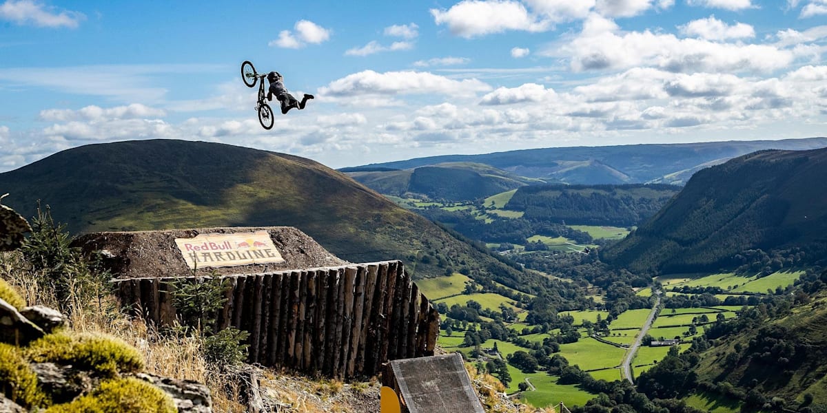 Follow Johny Salido's week at Red Bull Hardline 2023