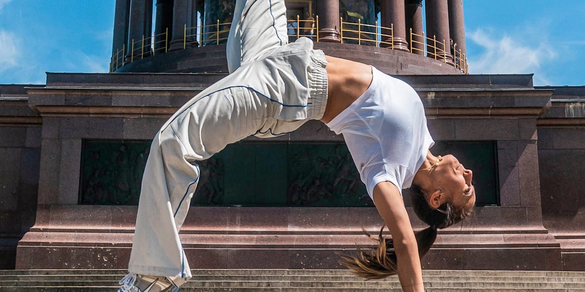 B-Girl Jilou führt durch Berlins Hot Spots