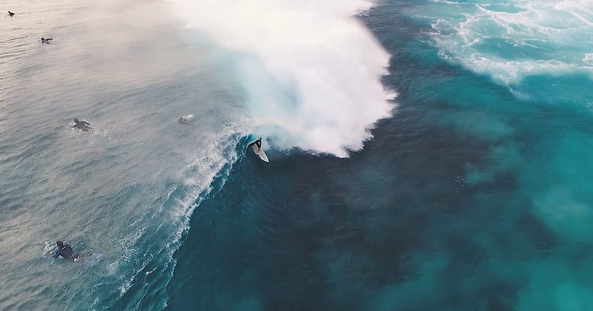 Superbank surf video: This is the Superbank of WA