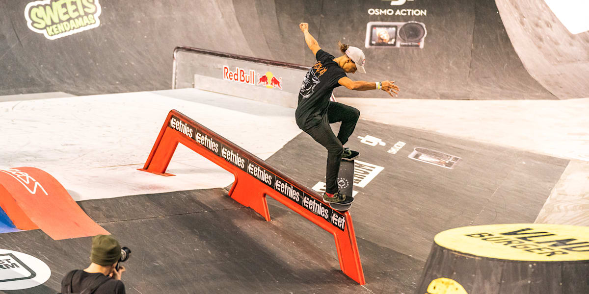 Simple Session 2020: Skate action clip – video