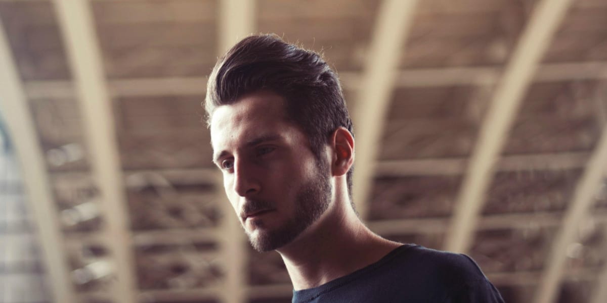 Essential facts about electronica artist Elderbrook