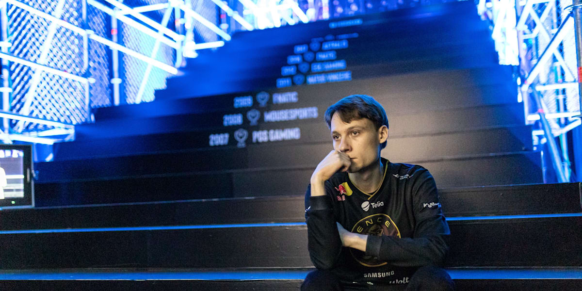 Serral StarCraft 2 Interview – Red Bull Esports