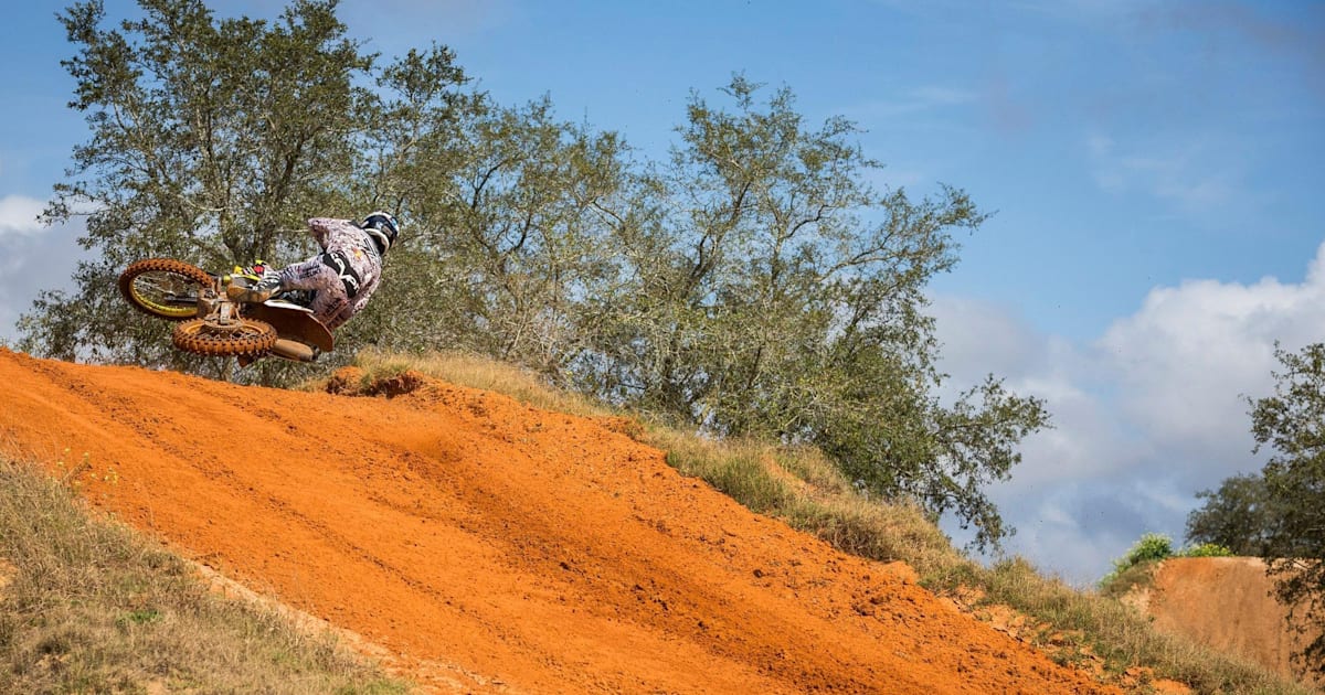 Bubba Scrub Super Slo-Mo Video | James Stewart