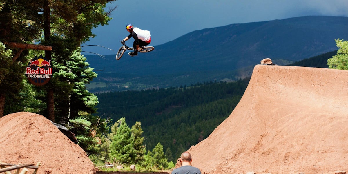 Hanging Foul with Corey Bohan: Dreamline