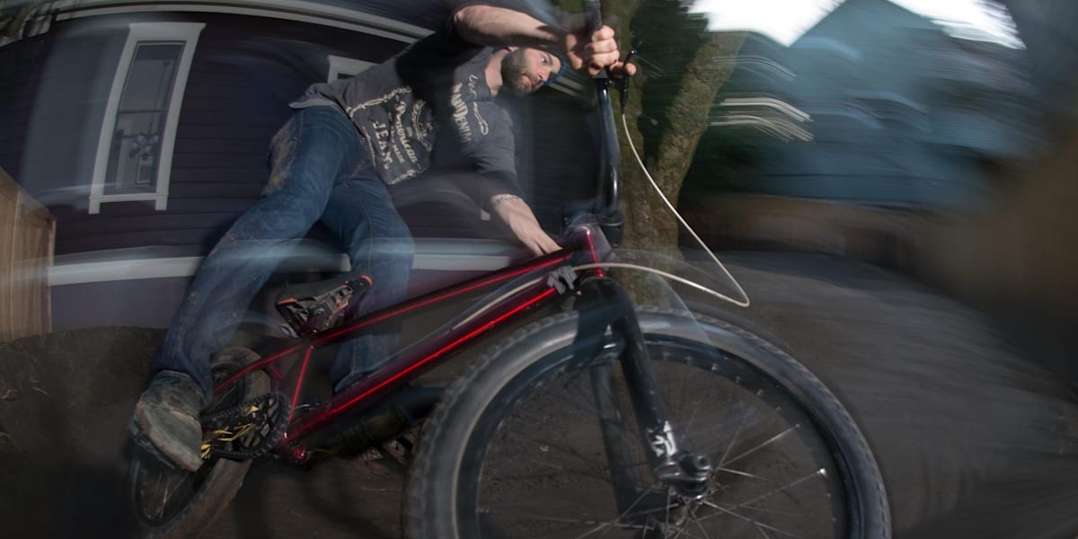 BMX & MTB: How to Build Your Own Backyard Pump Track