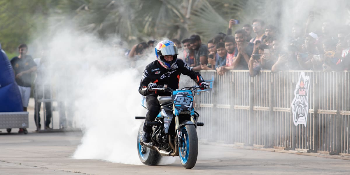 How to do a burnout on a motorcycle: 9 essential tips