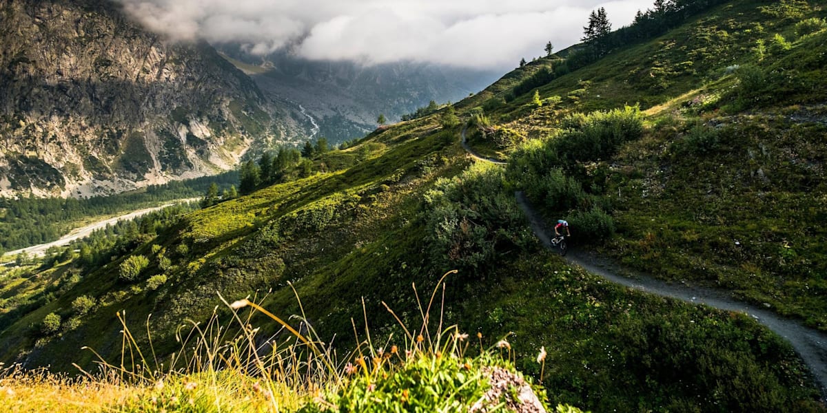 POV clip of the MTB Val Feret descent trail