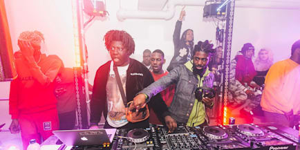 Best DJ decks for beginners: 10 affordable models guide