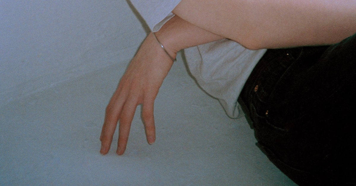 Interview: Emma Acs har skabt et dæmonisk album
