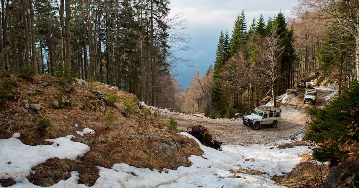 Watch the Perfect Playground snowboard video being made