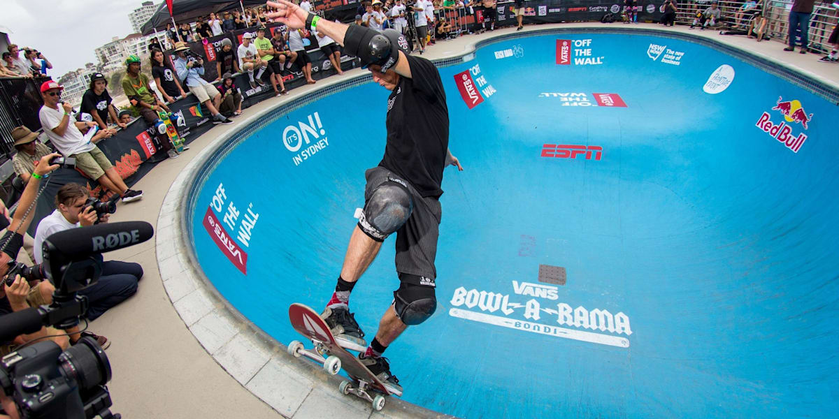 Bucky Lasek und Tony Hawk siegen beim Bowl-A-Rama