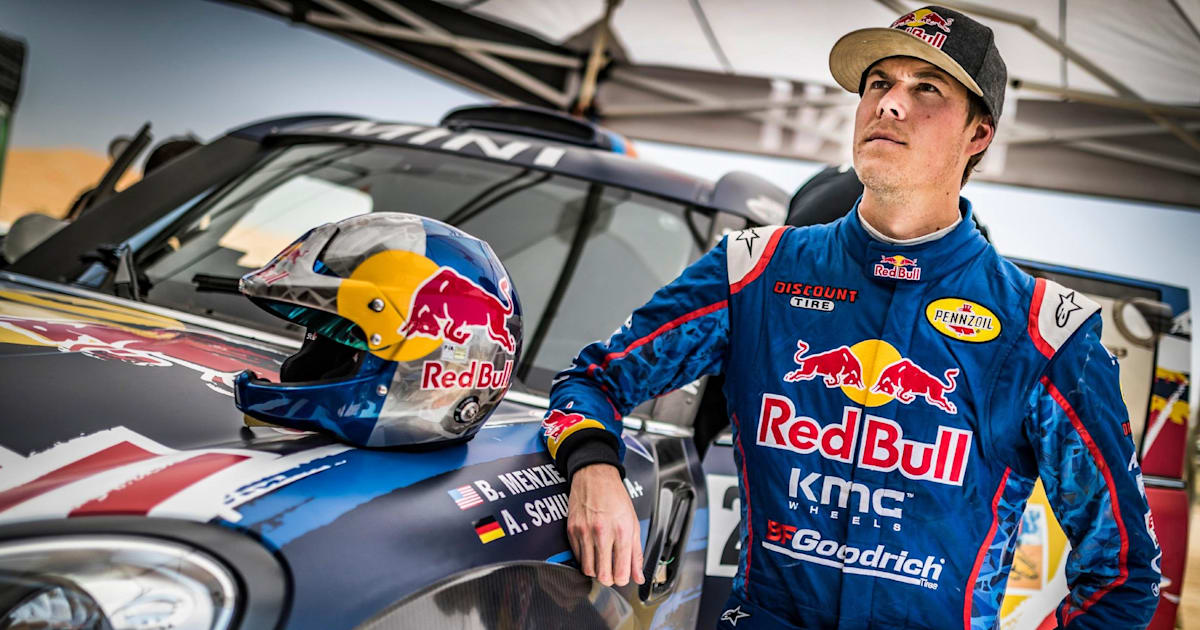 Dakar Rally: Red Bull team race in the desert *video*