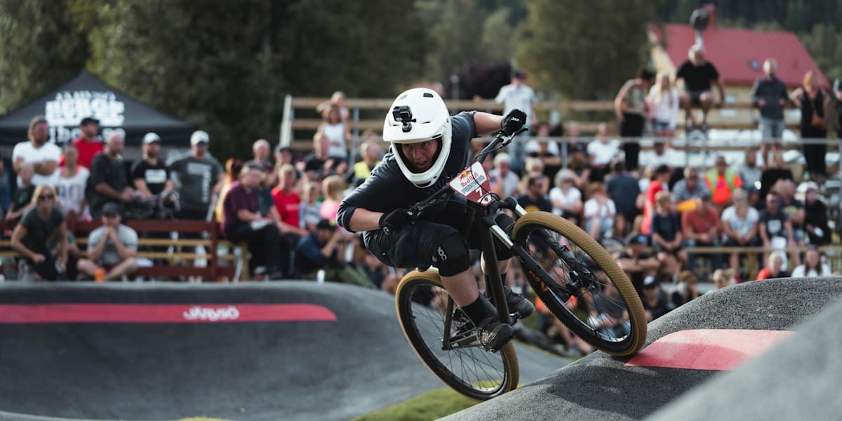 What's it like to race pump track for the first time?