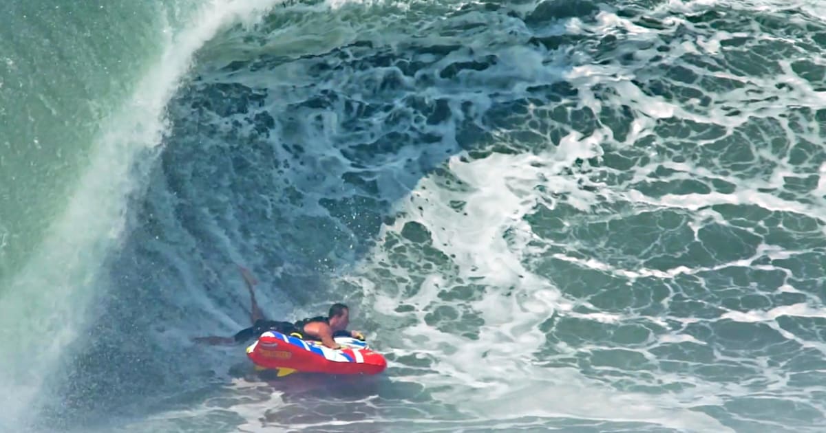 HitAndRun: Jamie O'Brien raft surfing in Mexico