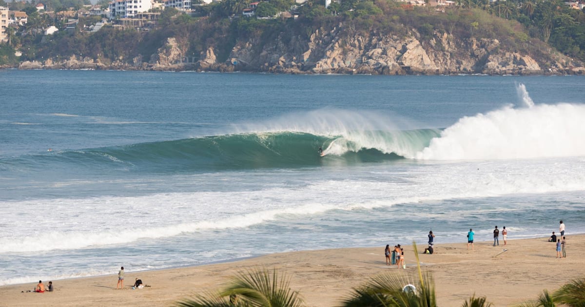 Sessions: surf de olas grandes en Puerto Escondido