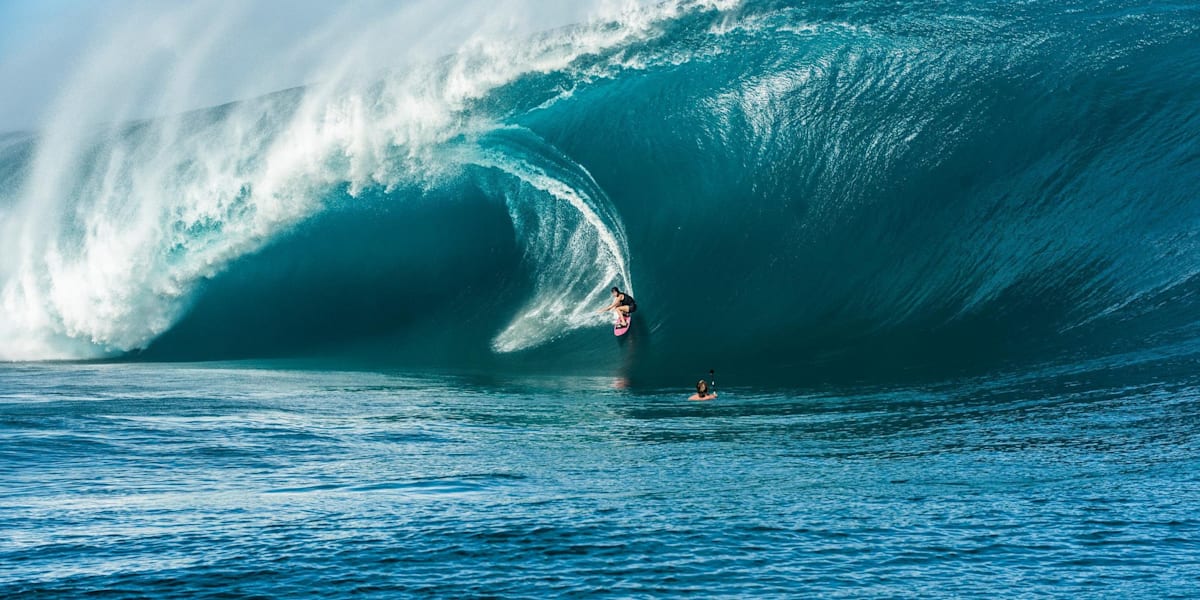 Sessions: Watch a season's worth of Teahupoo ++video++