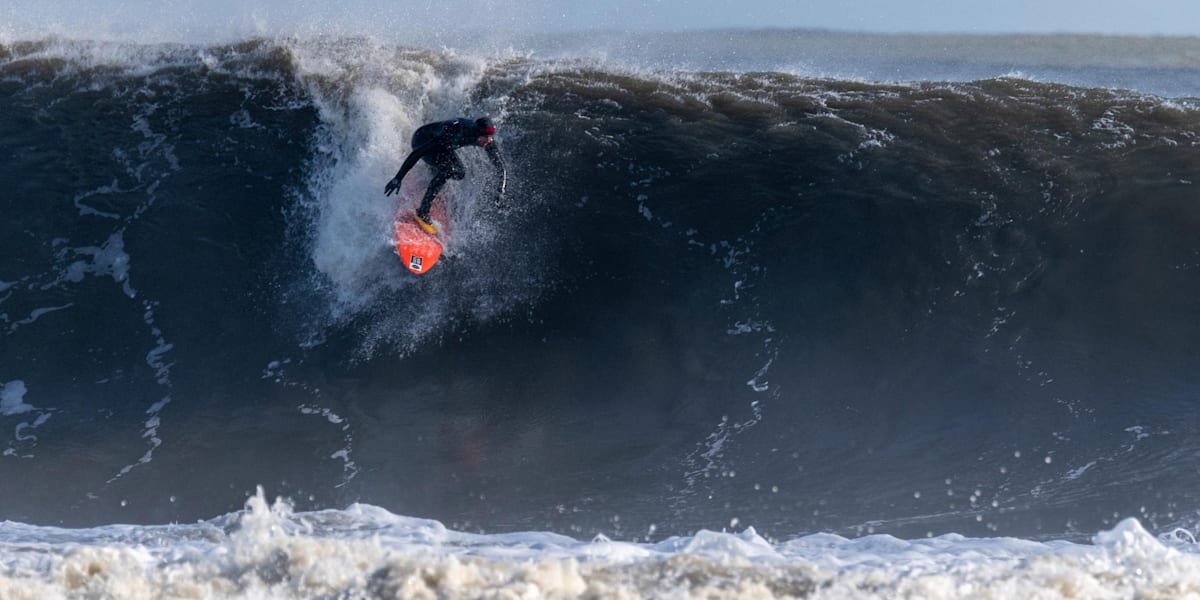 Sessions: New Jersey surf in freezing January ++video++