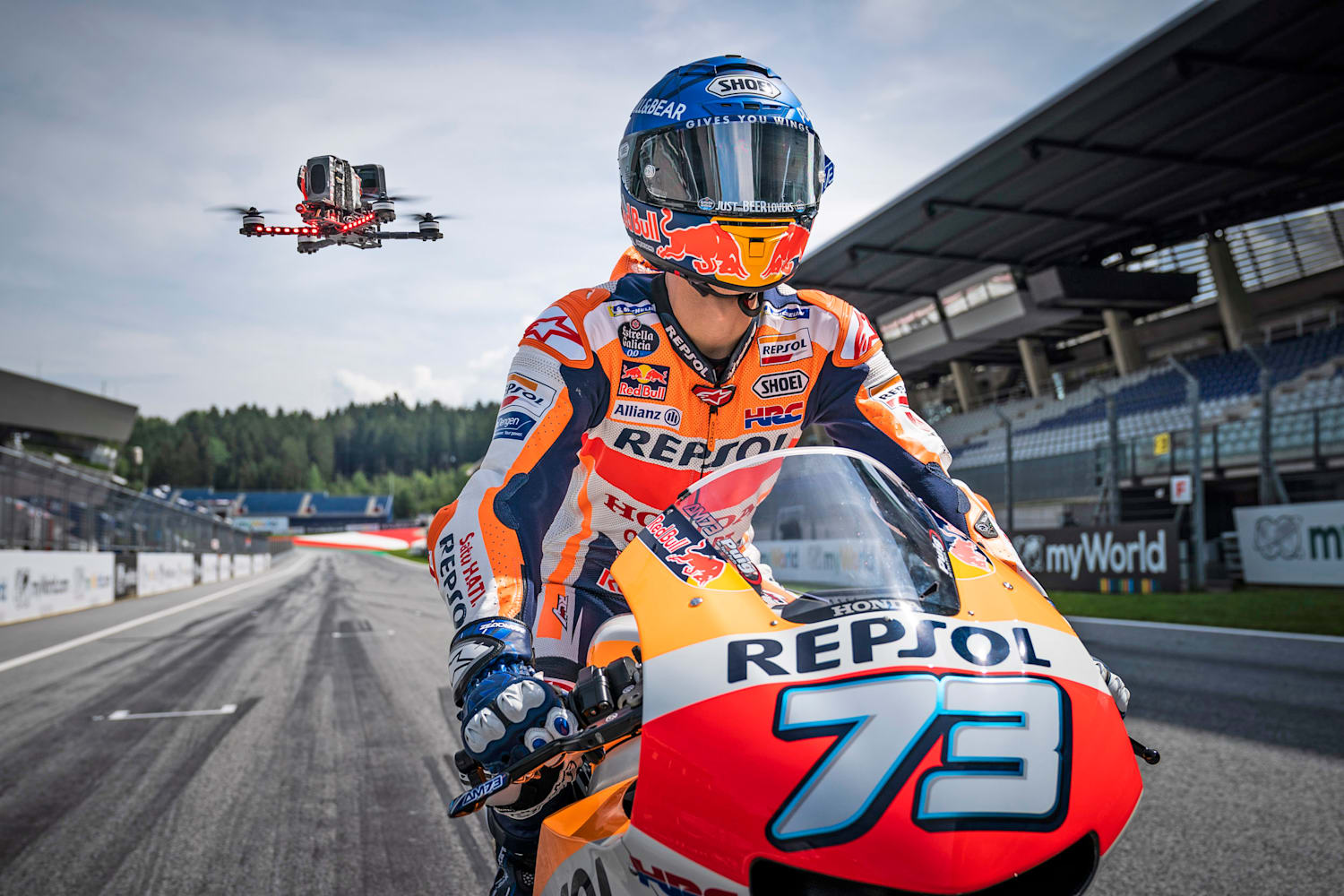 Álex Márquez: MotoGP™ bike vs race drone – video