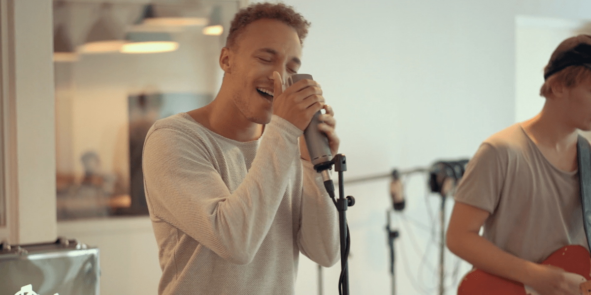 VIDEO: I studiet med Alexander Oscar