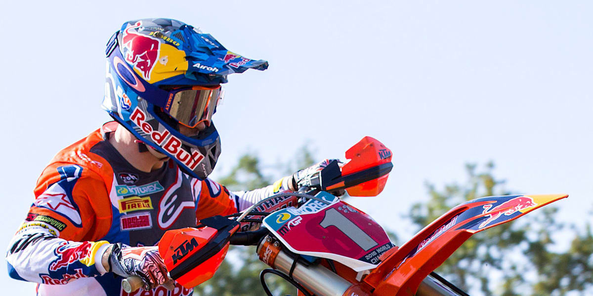 MX World S1 E5: Tony and Benedetto Cairoli – video