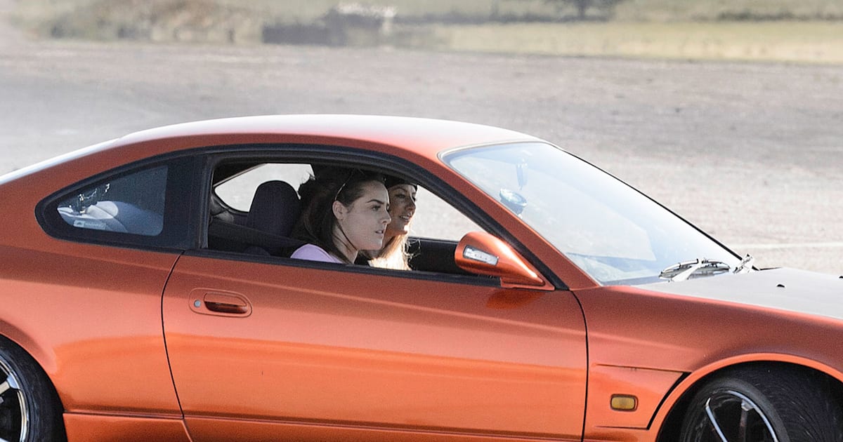 Becky Evans baut ihr Auto fürs Driften um - Drift Queen