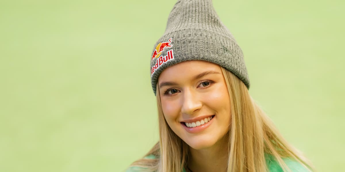 Kelly Sildaru: Freeski – Red Bull Athlete Profile