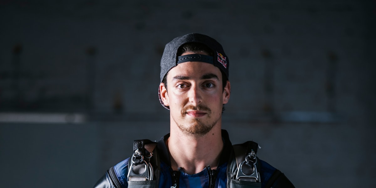 Dani Román: Wingsuit flying – Red Bull Athlete Page