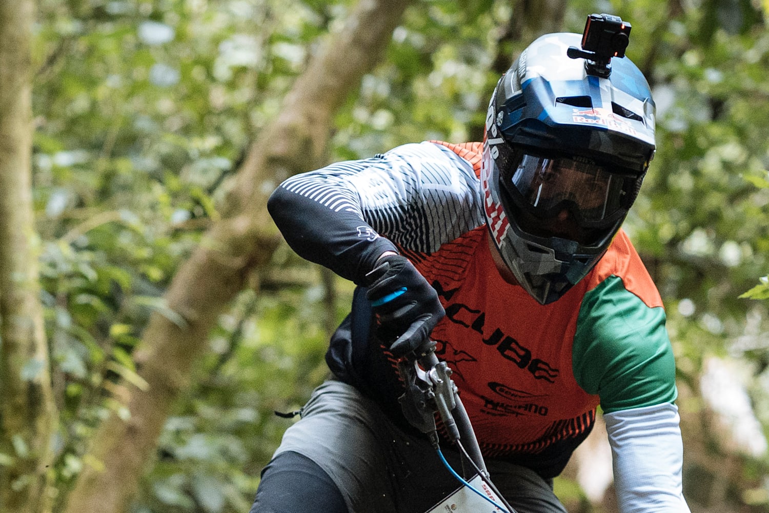 On Track : Greg Callaghan rides New Zealand – MTB video