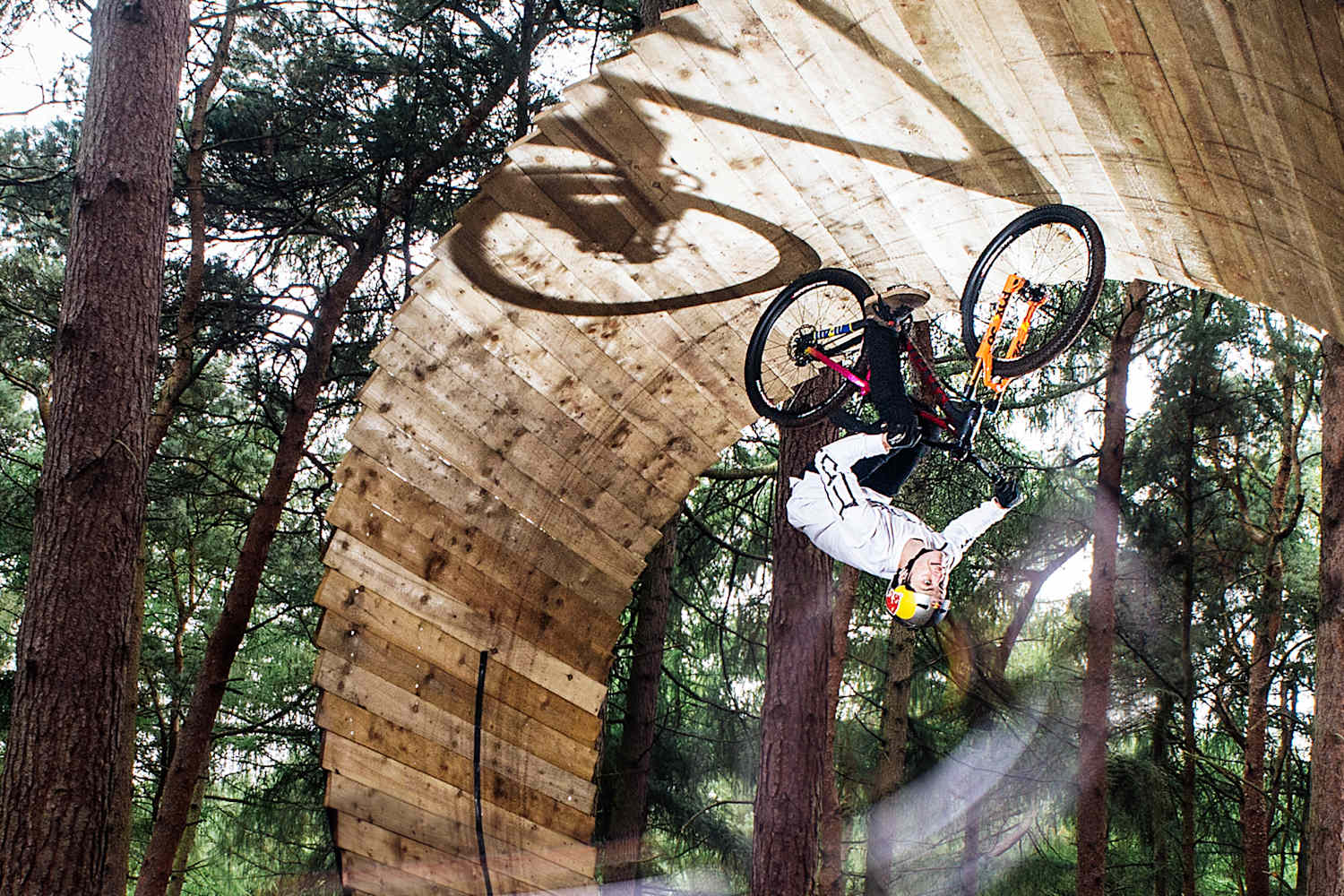 Frames of Mind: Freerider Matt Jones film – MTB video