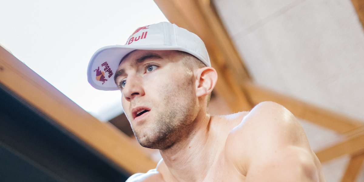 Jake Dearden's pro guide to mastering the 8 HYROX stations