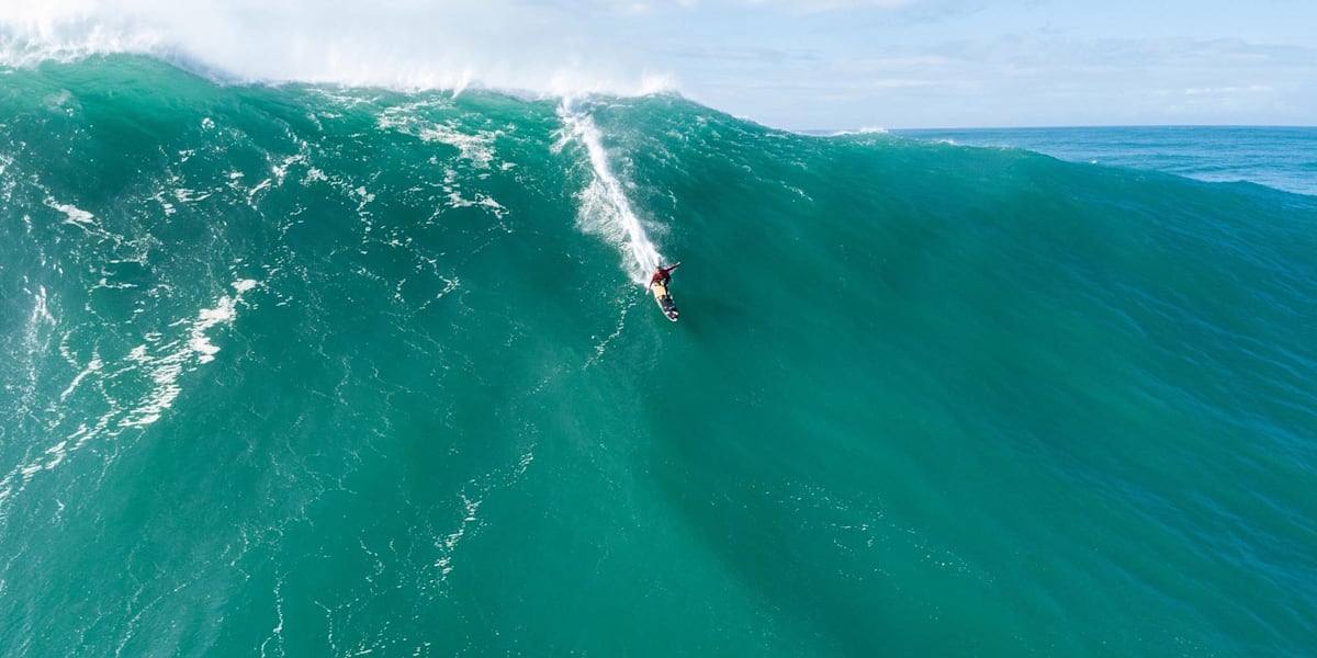Nazaré : Surf sur les swells XXL de novembre en vidéo