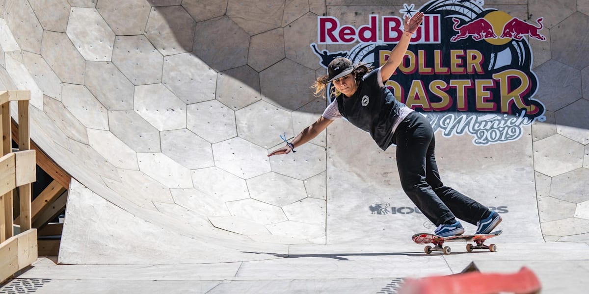 Pushing Forward S2 E2: Female skateboarding – video
