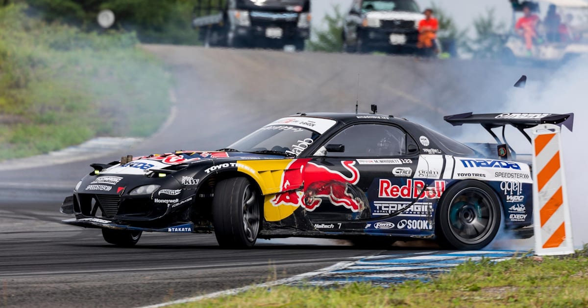 Mad Mike qualifies top spot at Formula Drift Ebisu