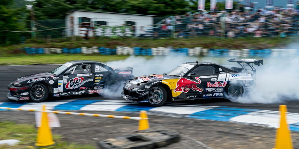 'Mad' Mike Whiddett: Formula Drift Japón Rd2 ++vídeo++