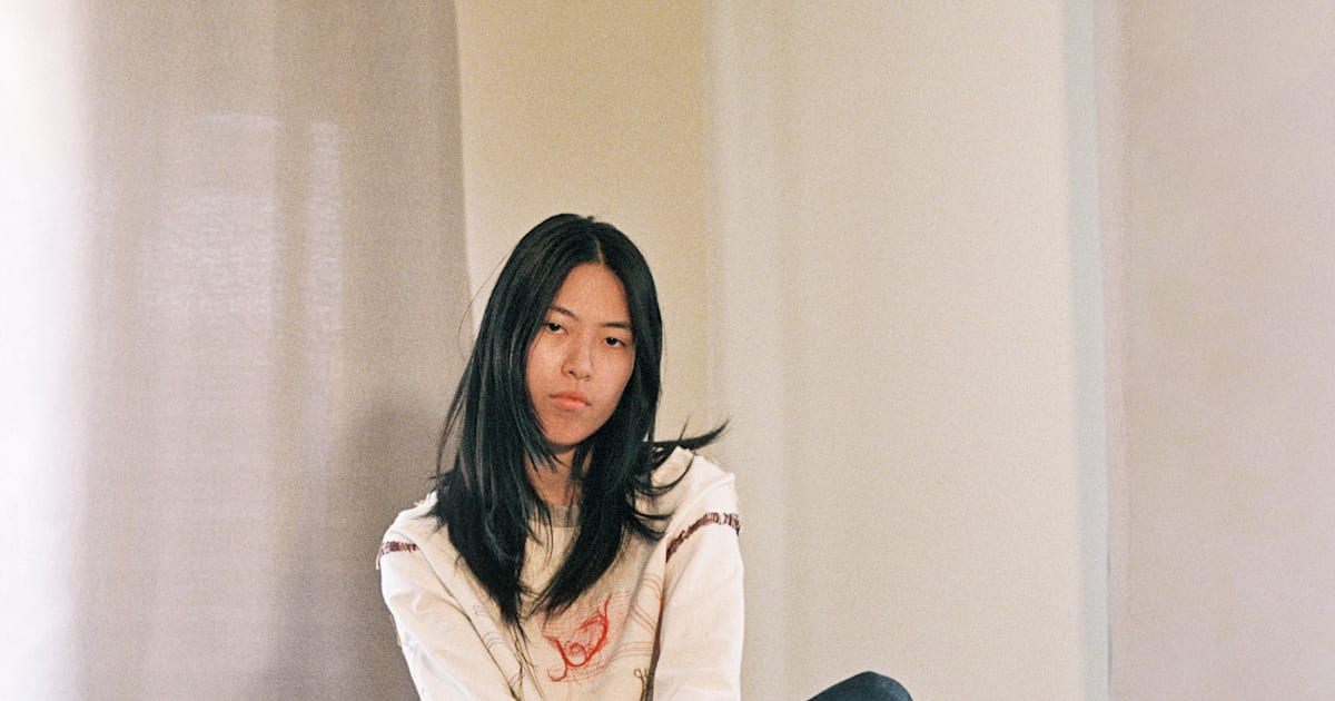 Interview: LA melancholic pop artist Deb Never