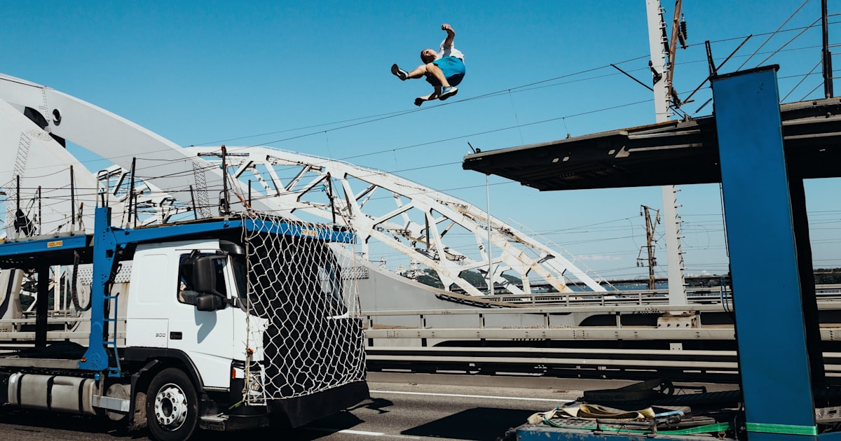 Alexander Titarenko flips two moving trucks – photos