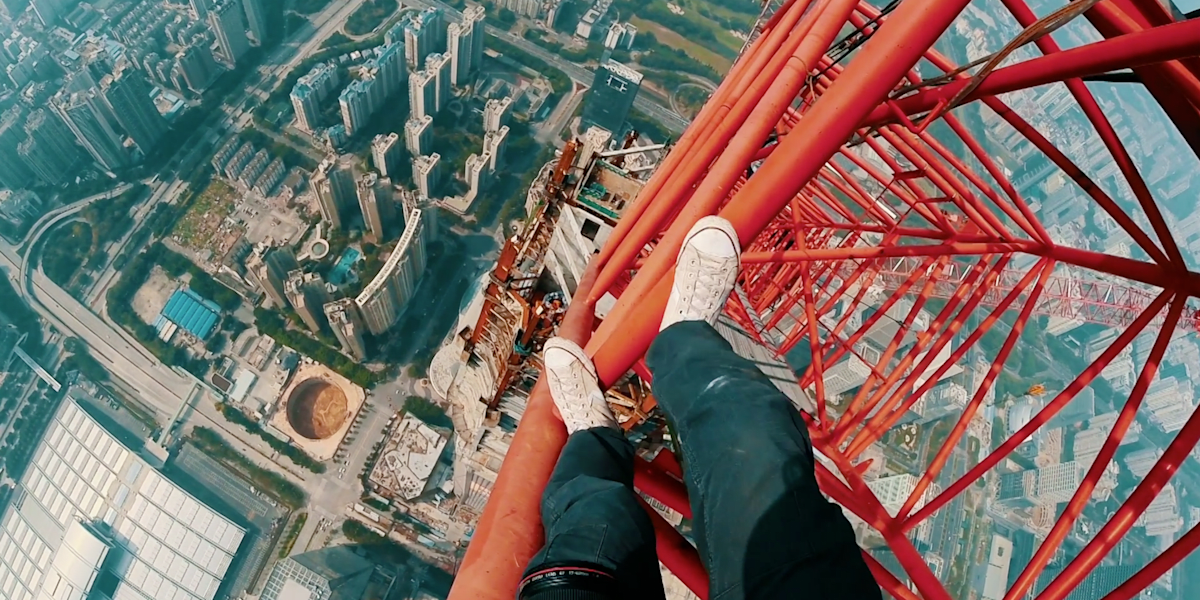 120 Seconds to make you feel vertigo