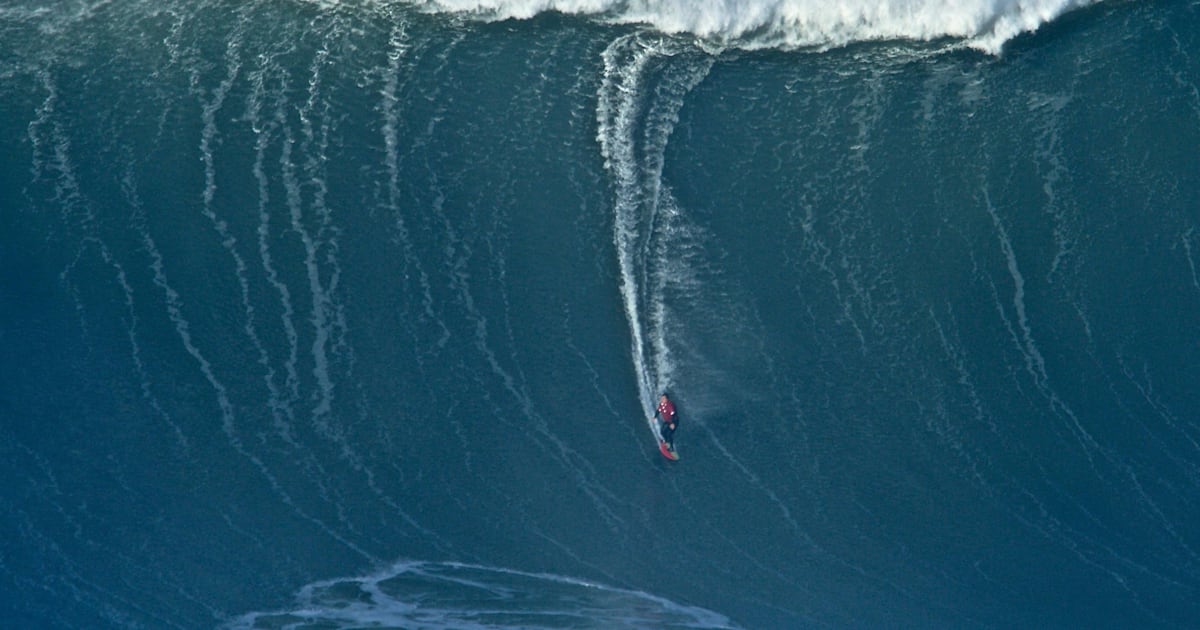 Worst big wave surfing wipeouts: Nazaré with Mick