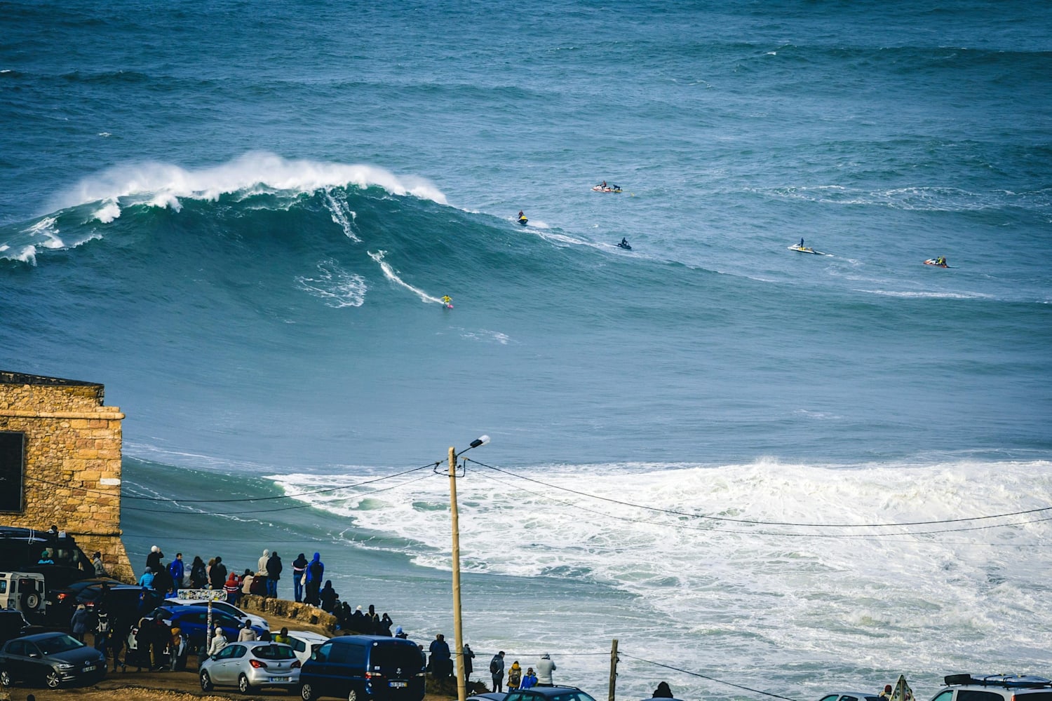 The Quest: Suivez la surfeuse Justine Dupont! EP1 Vidéo