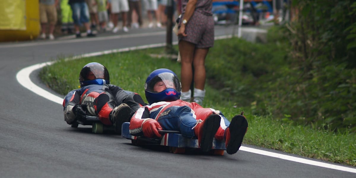 Video: 130 km/h nekoliko centimetara iznad zemlje