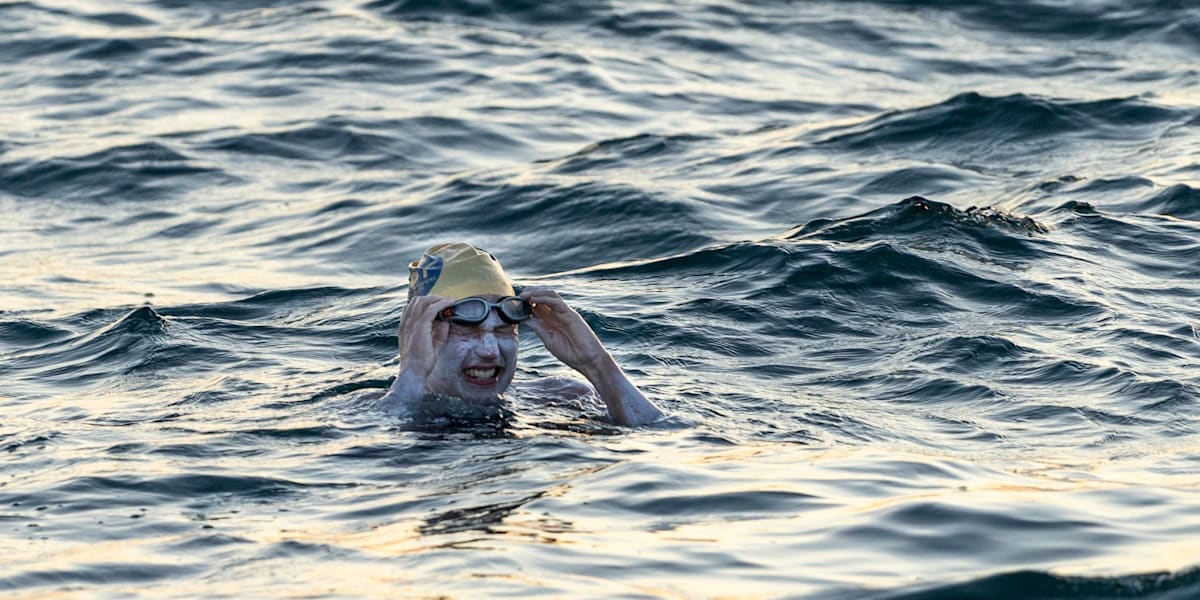 How to be Superhuman S2 E2: swimmer Sarah Thomas