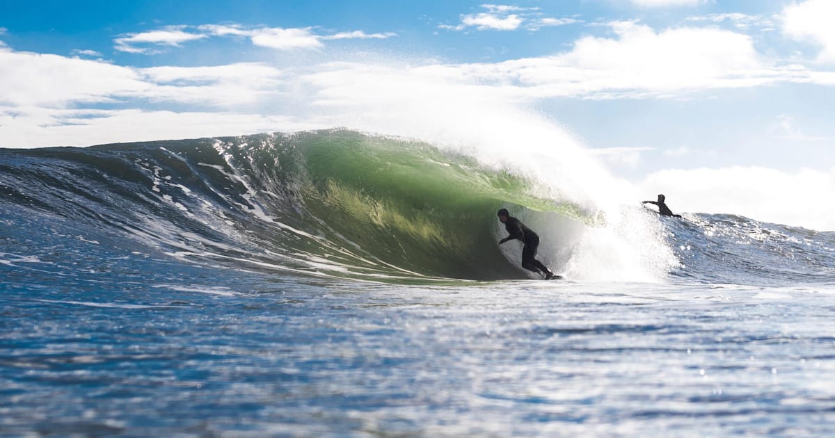 Sessions: Freezing Surf, East Coast USA | Red Bull