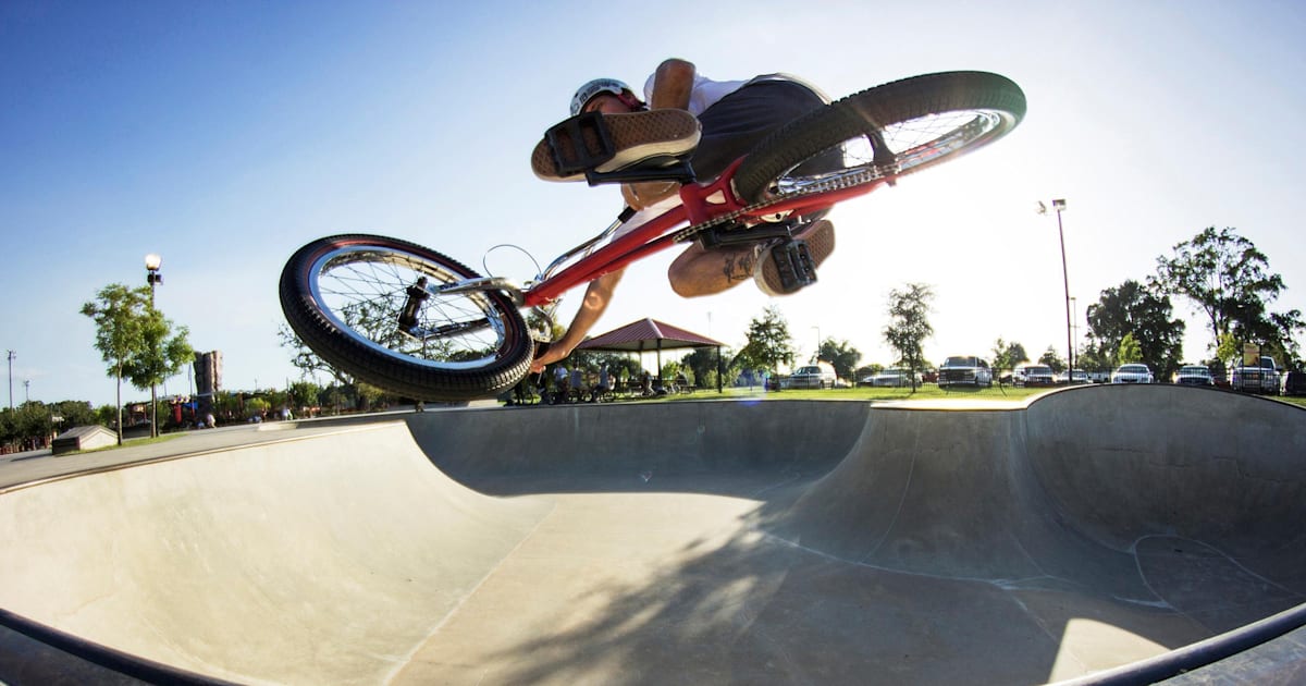 BMX Tricks: How to air table with Broc Raiford *video*