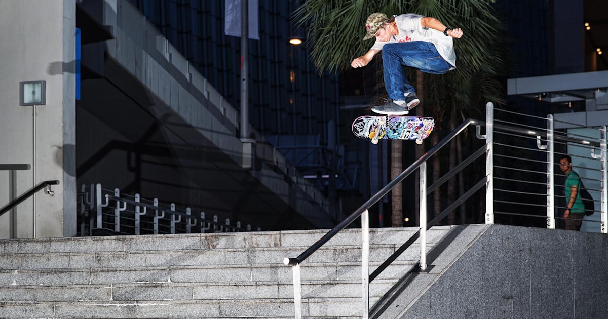 Yeni Video Serisi İlk Bölüm: Singapur'da Kaykay