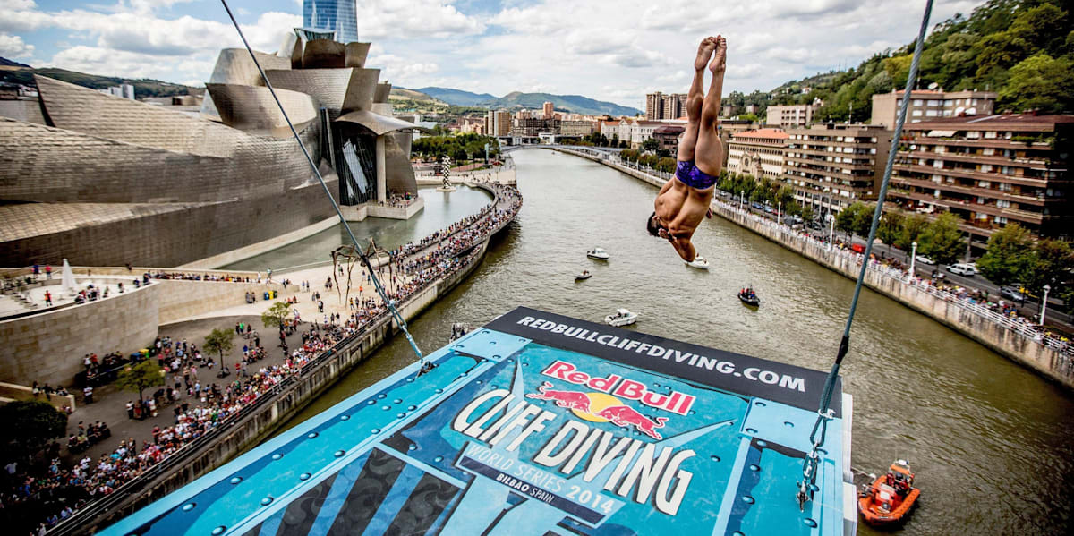 Entrenamientos del Red Bull Cliff Diving en Bilbao