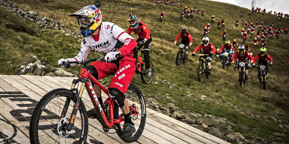 Red Bull Foxhunt 2016: ¡Gee y Rachel Atherton en vídeo!