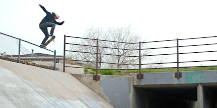 Skateboard Videofolio by Aaron Chilen | Red Bull