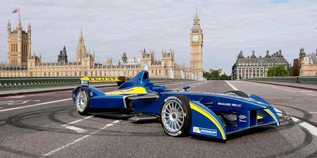 Street Circuits: The world's best tracks for urban race