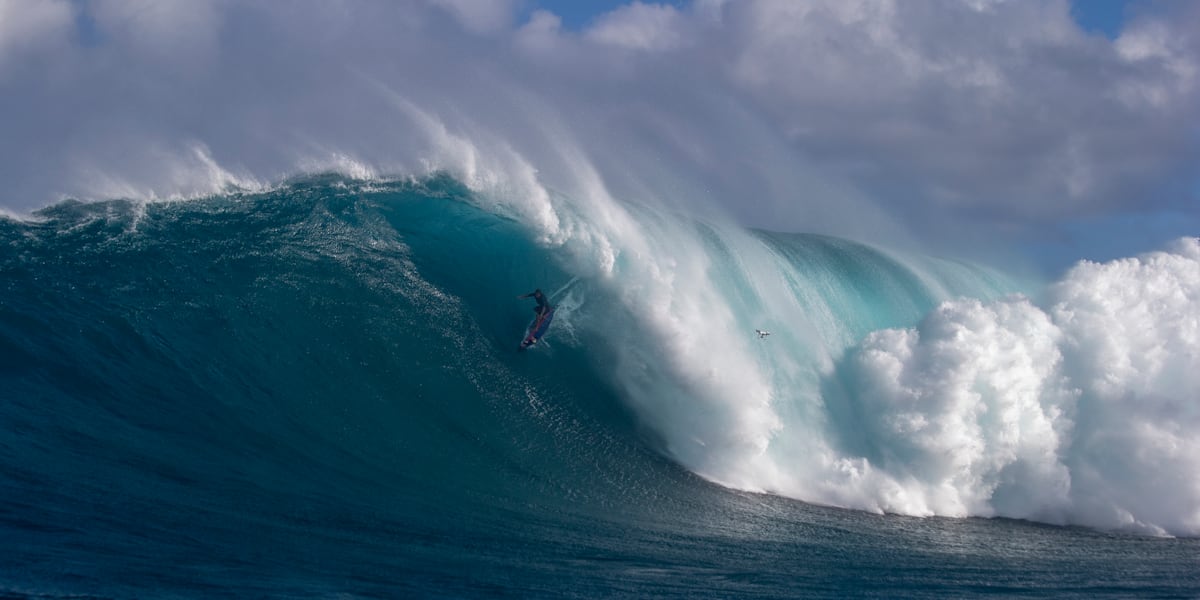Sessions: Hawaiian big wave surfing at Jaws